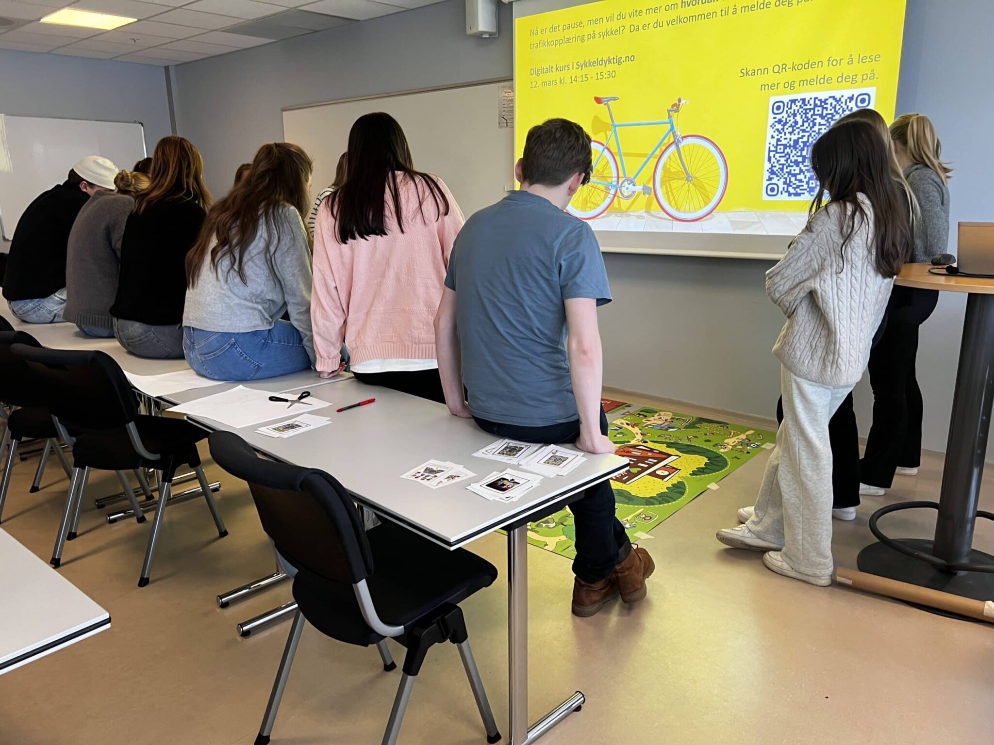Trygg Trafikk på besøk hos lærerstudenter! - Trygg Trafikk